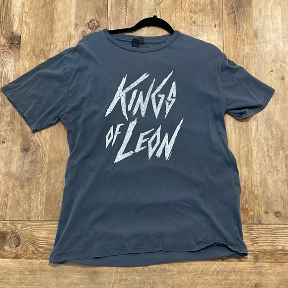 Tops | Kings Of Leon Band Tee Size Us 6 | Poshmark